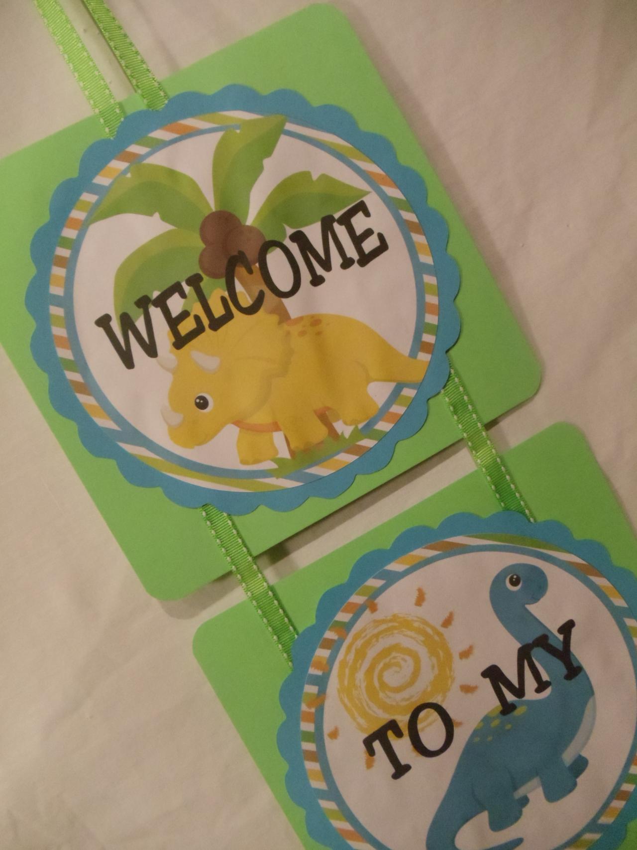 Dinosaur Welcome Sign on Luulla